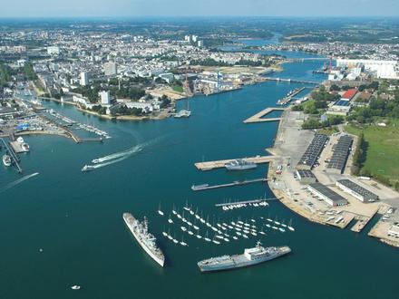 Code Postal 56100 - Lorient, Bretagne - Cybo